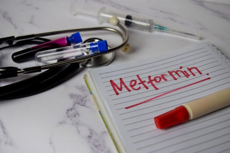 10 Foods To Avoid While Taking Metformin - FitNTip